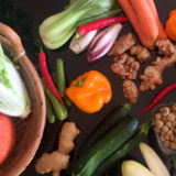 Оладушки из гречневой муки с фруктовой начинкой. | VitaTeva